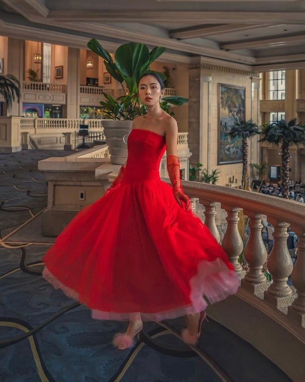 The Holidays Are Just Around The Corner—Stand Out With These Glamorous ...