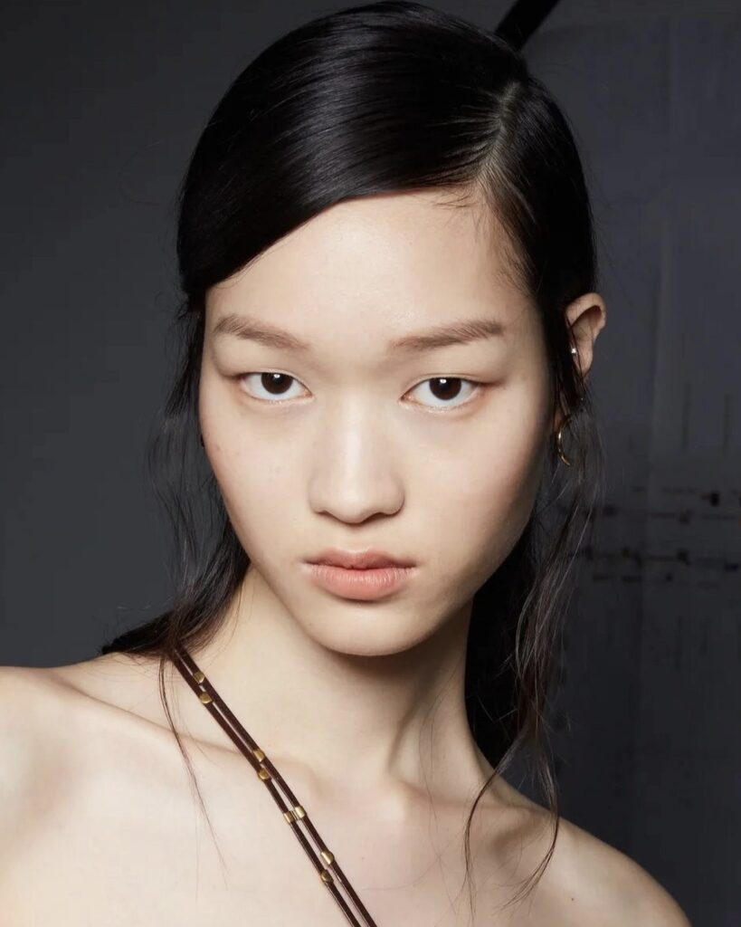 We Love Her Dresses… How To Dress Like Chloe Oh - We Select Dresses