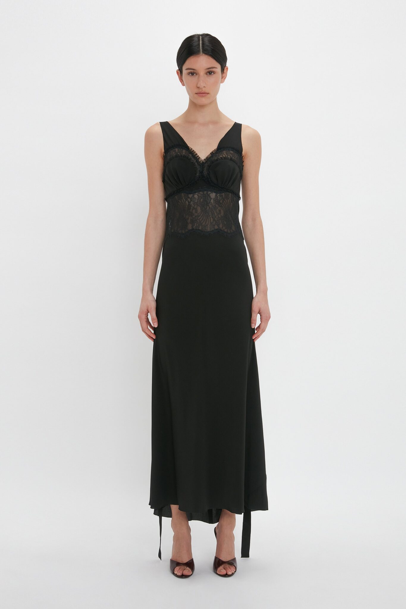 Chic Black Evening Dresses That Will Make Your Closet So Much More ...
